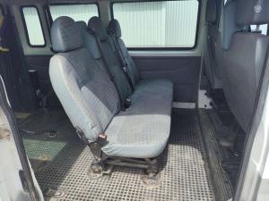 White Ford Transit 2012 in Vilnius, with an engine capacity of 2.20 L and mileage of 464 thousand km for 3300 €, photo 10 on AUTOMOTO.COM.LV