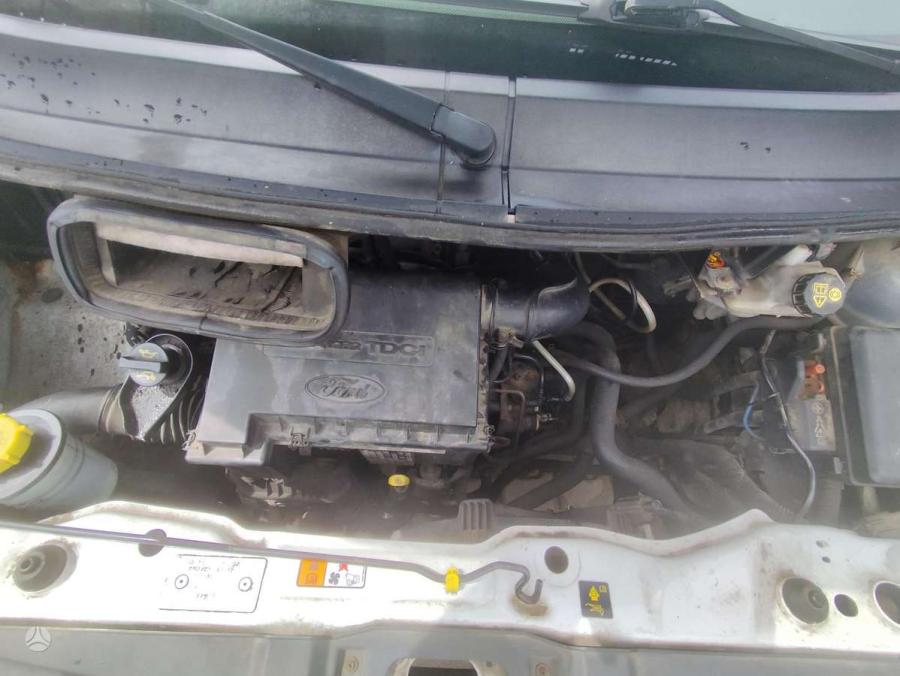 White Ford Transit 2012 in Vilnius, with an engine capacity of 2.20 L and mileage of 464 thousand km for 3300 €, photo 12 on AUTOMOTO.COM.LV