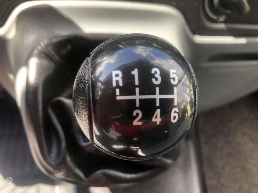 Balts Ford Transit 2012 Kauņa, ar dzinēja tilpumu 2.20 L un nobraukumu 173 tūkst. km par 7900 €, foto 10 vietnē AUTOMOTO.COM.LV