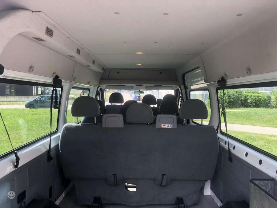 Balts Ford Transit 2012 Kauņa, ar dzinēja tilpumu 2.20 L un nobraukumu 173 tūkst. km par 7900 €, foto 20 vietnē AUTOMOTO.COM.LV