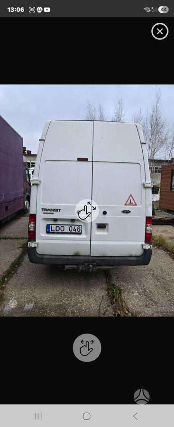 Balts Ford Transit 2012 Viļņa, ar dzinēja tilpumu 2.20 L un nobraukumu 256 tūkst. km par 2200 €, foto 8 vietnē AUTOMOTO.COM.LV