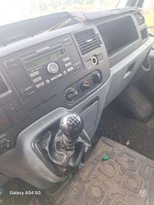 White Ford Transit 2012 in Taurage, with an engine capacity of 2.20 L and mileage of 200 thousand km for 2800 €, photo 12 on AUTOMOTO.COM.LV