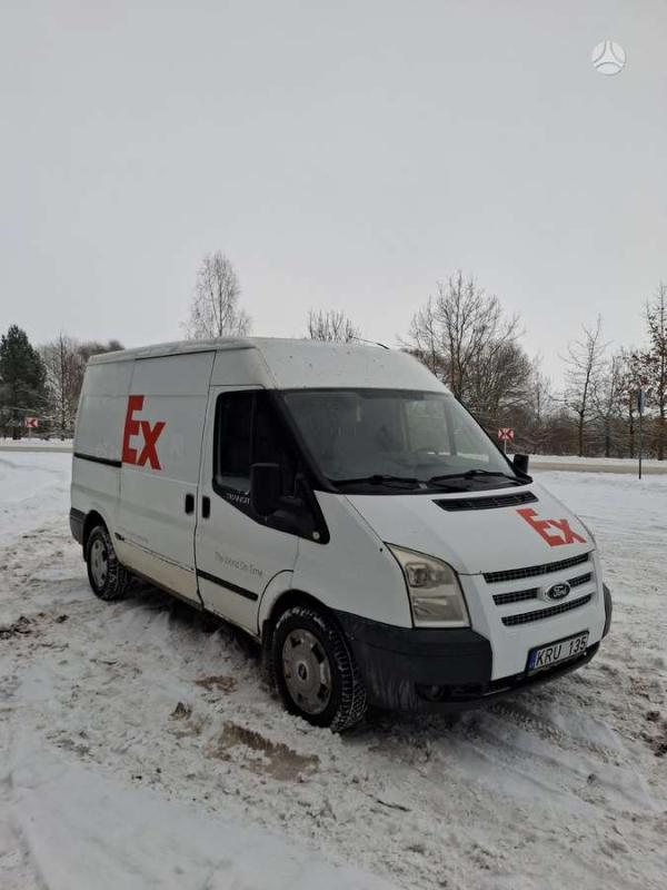 Balts Ford Transit 2013 Biržai, ar dzinēja tilpumu 2.20 L un nobraukumu 389 tūkst. km par 3000 €, foto 3 vietnē AUTOMOTO.COM.LV