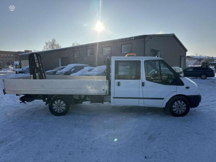 White Ford Transit 2013 in Siauliai, with an engine capacity of 2.20 L and mileage of 3320 thousand km for 7500 €, photo 5 on AUTOMOTO.COM.LV