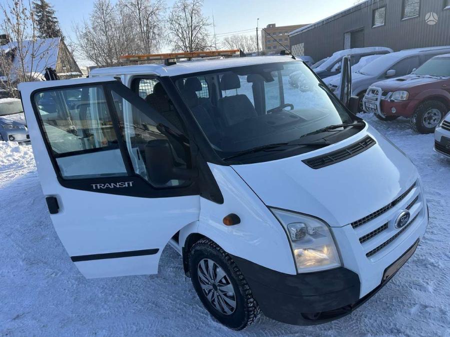 White Ford Transit 2013 in Siauliai, with an engine capacity of 2.20 L and mileage of 3320 thousand km for 7500 €, photo 19 on AUTOMOTO.COM.LV