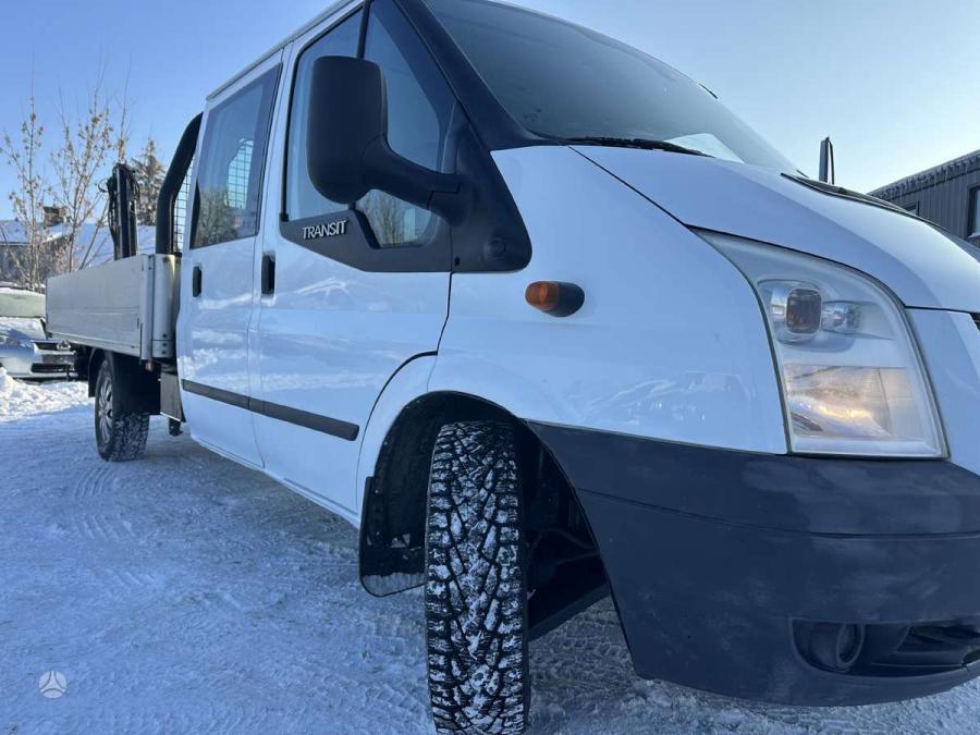 White Ford Transit 2013 in Siauliai, with an engine capacity of 2.20 L and mileage of 3320 thousand km for 7500 €, photo 21 on AUTOMOTO.COM.LV