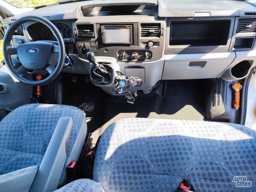 White Ford Transit 2013 in Klaipeda, with an engine capacity of 2.20 L and mileage of 203 thousand km for 4200 €, photo 8 on AUTOMOTO.COM.LV