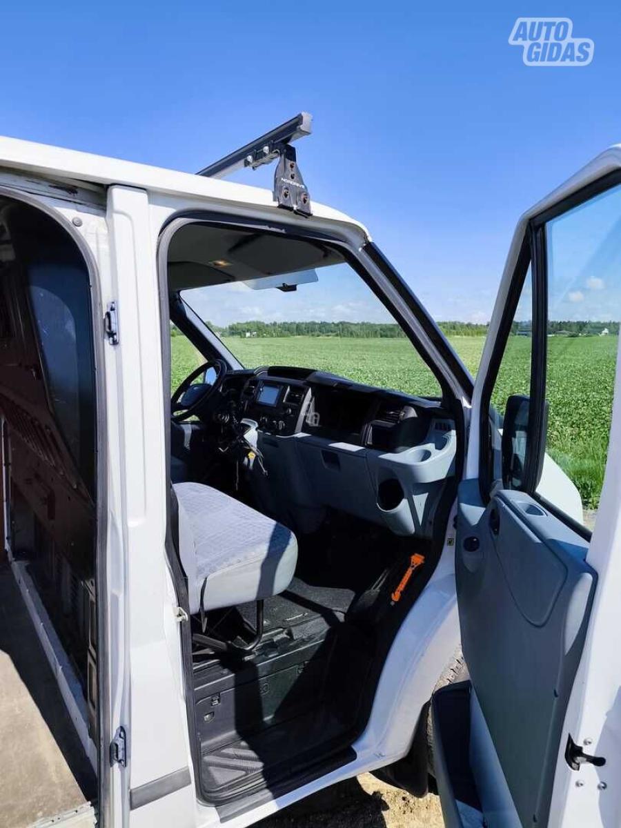 White Ford Transit 2013 in Klaipeda, with an engine capacity of 2.20 L and mileage of 203 thousand km for 4200 €, photo 9 on AUTOMOTO.COM.LV