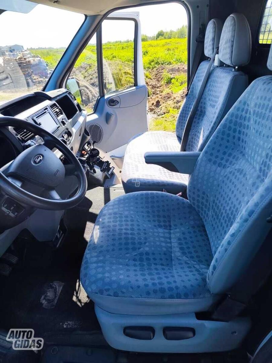 White Ford Transit 2013 in Klaipeda, with an engine capacity of 2.20 L and mileage of 203 thousand km for 4200 €, photo 10 on AUTOMOTO.COM.LV