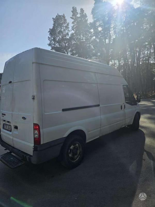 Balts Ford Transit 2013 Viļņa, ar dzinēja tilpumu 2.20 L un nobraukumu 399 tūkst. km par 1800 €, foto 5 vietnē AUTOMOTO.COM.LV