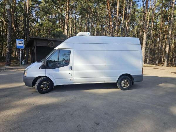 Balts Ford Transit 2013 Viļņa, ar dzinēja tilpumu 2.20 L un nobraukumu 399 tūkst. km par 1800 €, foto 7 vietnē AUTOMOTO.COM.LV