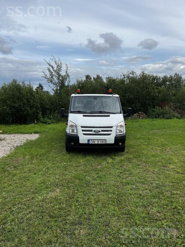 Balts Ford Transit 2013 Jūrmala, ar dzinēja tilpumu 2.20 L un nobraukumu 166 tūkst. km par 6500 €, foto 1 vietnē AUTOMOTO.COM.LV