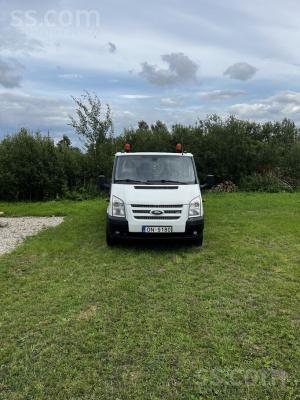 Balts Ford Transit 2013 Jūrmala, ar dzinēja tilpumu 2.20 L un nobraukumu 166 tūkst. km par 6500 €, foto  vietnē AUTOMOTO.COM.LV
