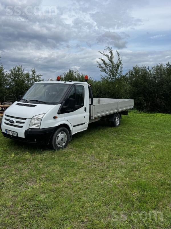 Balts Ford Transit 2013 Jūrmala, ar dzinēja tilpumu 2.20 L un nobraukumu 166 tūkst. km par 6500 €, foto 2 vietnē AUTOMOTO.COM.LV