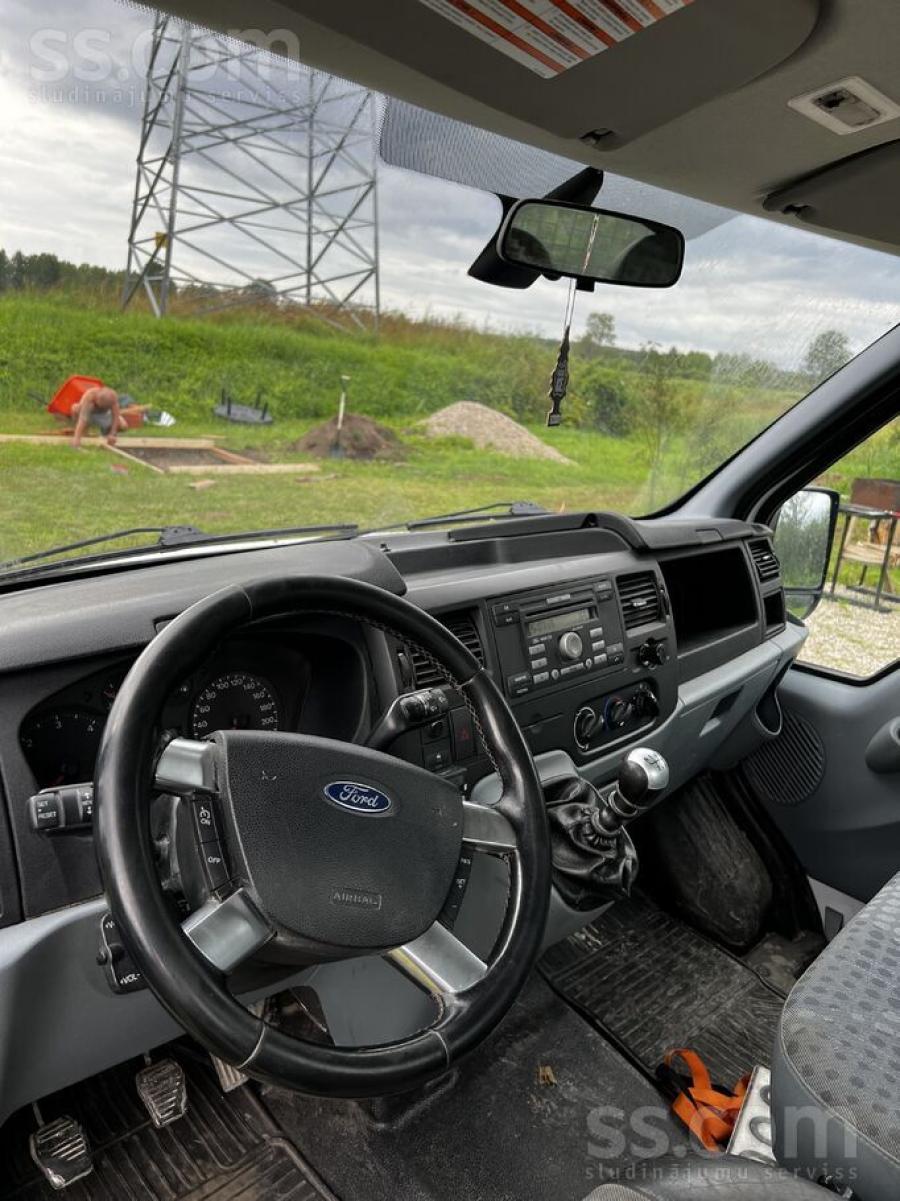 Balts Ford Transit 2013 Jūrmala, ar dzinēja tilpumu 2.20 L un nobraukumu 166 tūkst. km par 6500 €, foto 5 vietnē AUTOMOTO.COM.LV