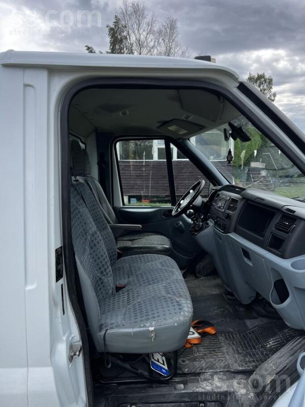 Balts Ford Transit 2013 Jūrmala, ar dzinēja tilpumu 2.20 L un nobraukumu 166 tūkst. km par 6500 €, foto 5 vietnē AUTOMOTO.COM.LV