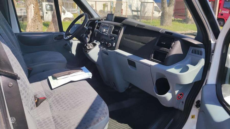 Balts Ford Transit 2013 Klaipėda, ar dzinēja tilpumu 2.20 L un nobraukumu 270 tūkst. km par 6850 €, foto 18 vietnē AUTOMOTO.COM.LV