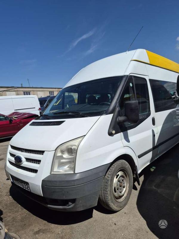 White Ford Transit 2013 in Klaipeda, with an engine capacity of 2.20 L and mileage of 314 thousand km for 5500 €, photo 2 on AUTOMOTO.COM.LV