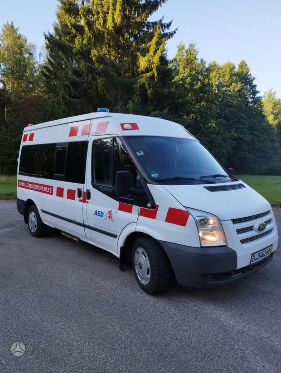 White Ford Transit 2013 in Sakiai, with an engine capacity of 2.20 L and mileage of 289 thousand km for 8500 €, photo 1 on AUTOMOTO.COM.LV