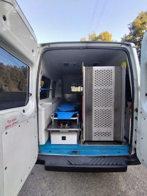 White Ford Transit 2013 in Sakiai, with an engine capacity of 2.20 L and mileage of 289 thousand km for 8500 €, photo 12 on AUTOMOTO.COM.LV