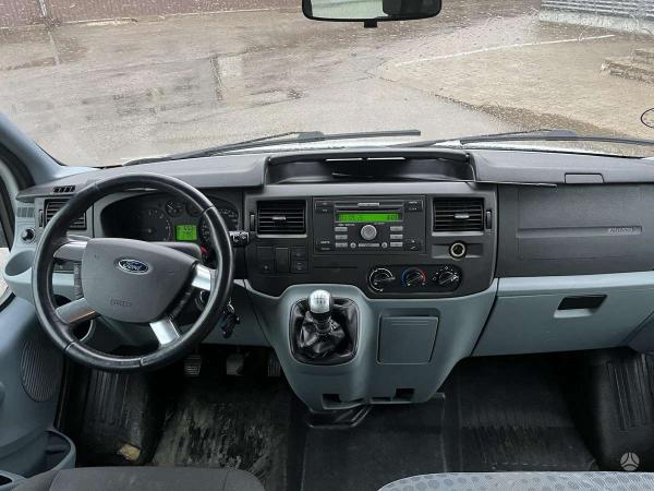 White Ford Transit 2013 in Vilnius, with an engine capacity of 2.20 L and mileage of 360 thousand km for 3900 €, photo 11 on AUTOMOTO.COM.LV
