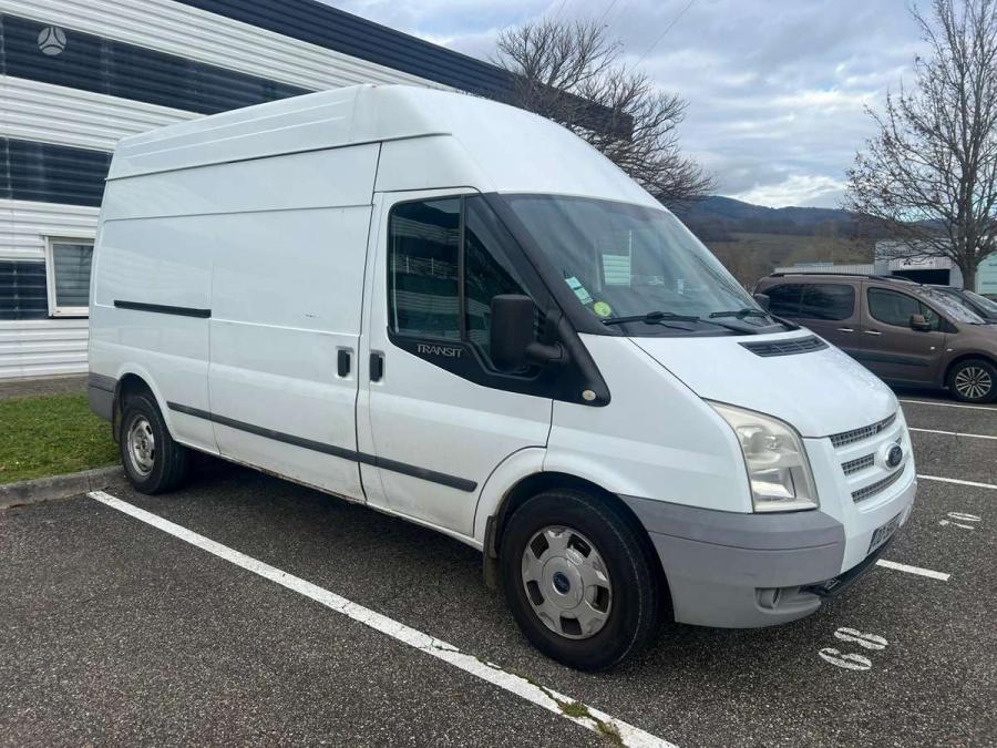 White Ford Transit 2014 in Silale, with an engine capacity of 2.20 L and mileage of 181 thousand km for 4600 €, photo 1 on AUTOMOTO.COM.LV