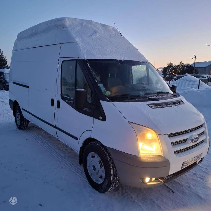 White Ford Transit 2014 in Taurage, with an engine capacity of 2.20 L and mileage of 191 thousand km for 4800 €, photo 5 on AUTOMOTO.COM.LV