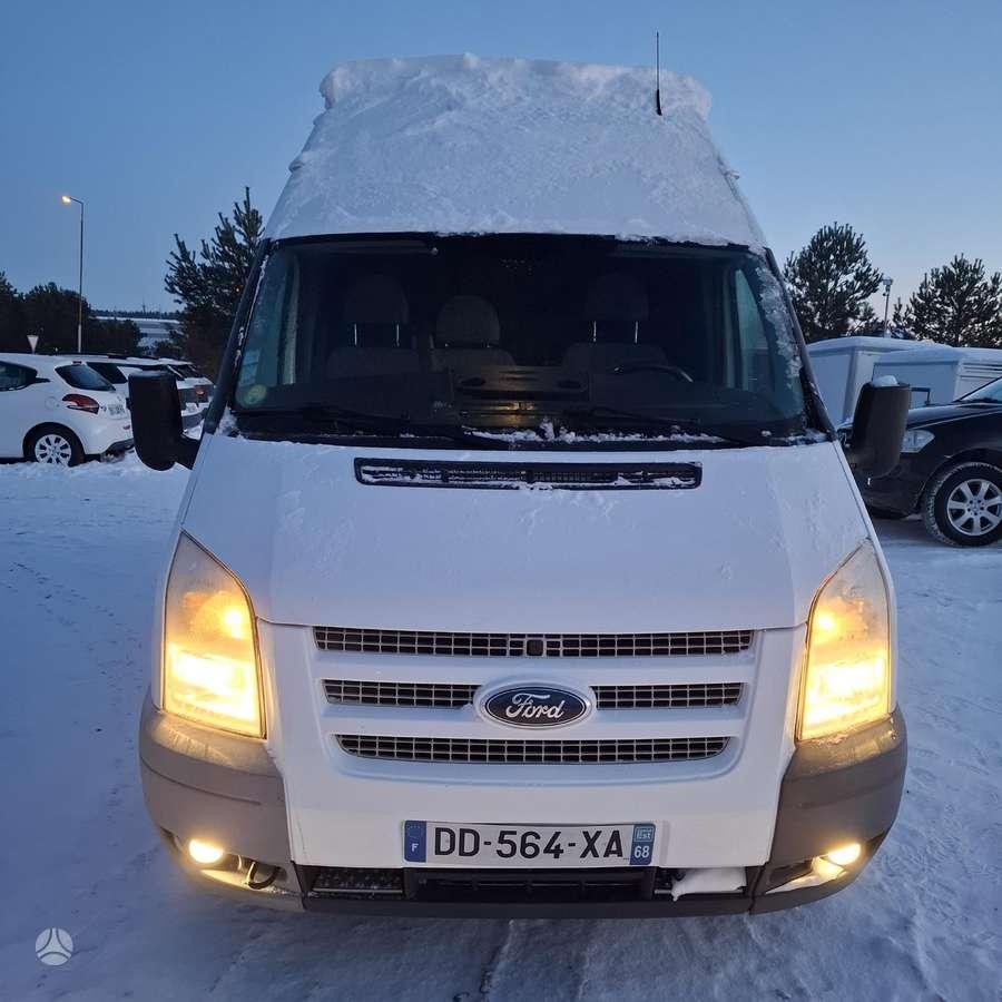 White Ford Transit 2014 in Taurage, with an engine capacity of 2.20 L and mileage of 191 thousand km for 4800 €, photo 9 on AUTOMOTO.COM.LV