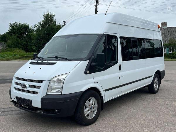 White Ford Transit 2014 in Skaudvile, with an engine capacity of 2.20 L and mileage of 187 thousand km for 8900 €, photo 2 on AUTOMOTO.COM.LV