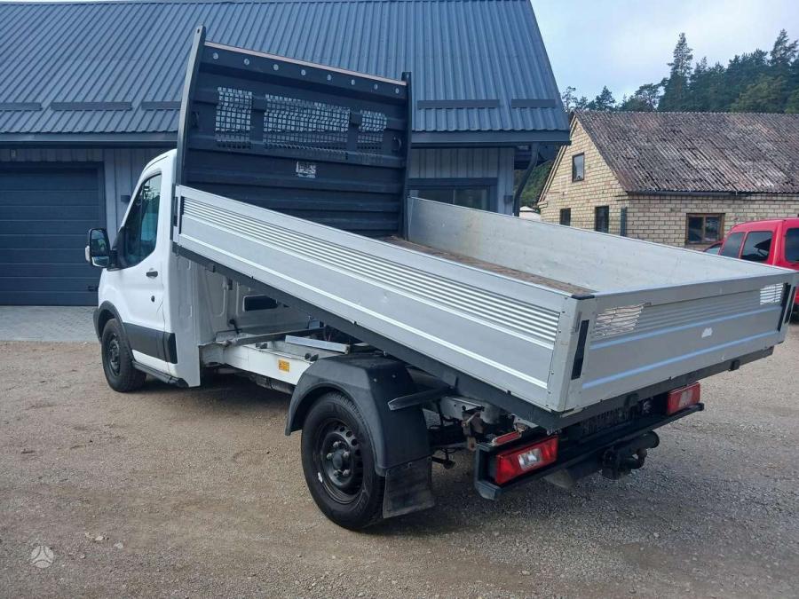 Balts Ford Transit 2014 Kelmė, ar dzinēja tilpumu 2.20 L un nobraukumu 118 tūkst. km par 12900 €, foto 3 vietnē AUTOMOTO.COM.LV
