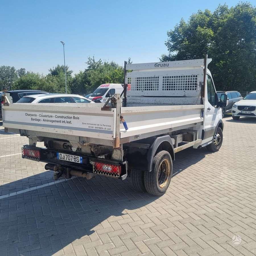 White Ford Transit 2014 in Taurage, with an engine capacity of 2.20 L and mileage of 146 thousand km for 10950 €, photo 4 on AUTOMOTO.COM.LV