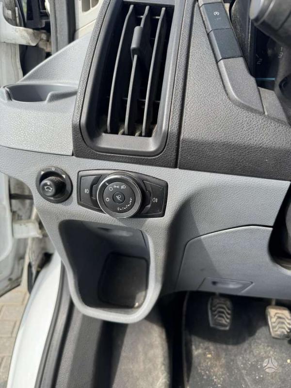 White Ford Transit 2014 in Klaipeda, with an engine capacity of 2.20 L and mileage of 135 thousand km for 7256 €, photo 10 on AUTOMOTO.COM.LV