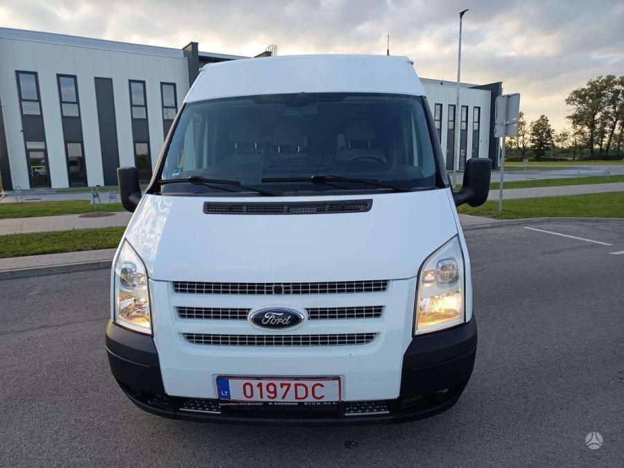 Balts Ford Transit 2014 Marijampole, ar dzinēja tilpumu 2.20 L un nobraukumu 238 tūkst. km par 6999 €, foto 3 vietnē AUTOMOTO.COM.LV