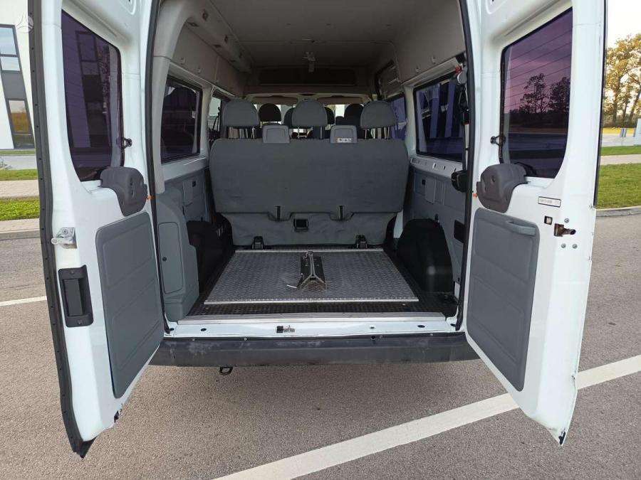 Balts Ford Transit 2014 Marijampole, ar dzinēja tilpumu 2.20 L un nobraukumu 238 tūkst. km par 6999 €, foto 21 vietnē AUTOMOTO.COM.LV