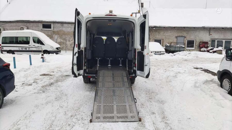 White Ford Transit 2015 in Klaipeda, with an engine capacity of 2.20 L and mileage of 218 thousand km for 12500 €, photo 27 on AUTOMOTO.COM.LV
