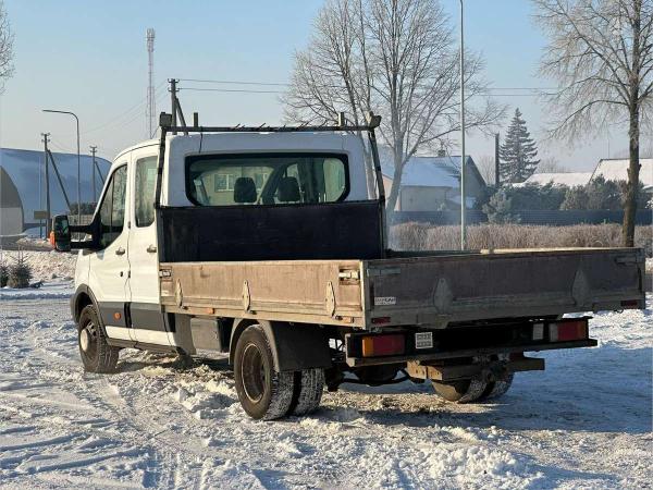 White Ford Transit 2015 in Taurage, with an engine capacity of 2.20 L and mileage of 280 thousand km for 7800 €, photo 2 on AUTOMOTO.COM.LV