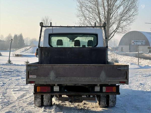 White Ford Transit 2015 in Taurage, with an engine capacity of 2.20 L and mileage of 280 thousand km for 7800 €, photo 6 on AUTOMOTO.COM.LV