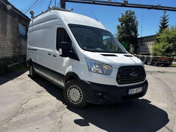 White Ford Transit 2015 in Vilnius, with an engine capacity of 2.20 L and mileage of 282 thousand km for 11487 €, photo 6 on AUTOMOTO.COM.LV