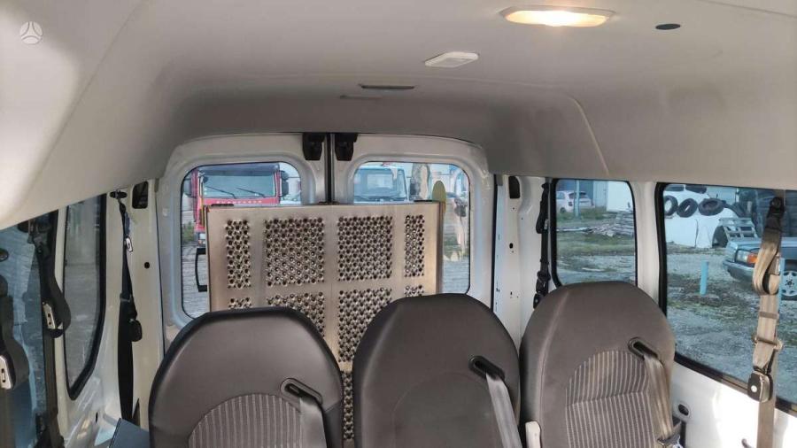 White Ford Transit 2015 in Klaipeda, with an engine capacity of 2.20 L and mileage of 218 thousand km for 11750 €, photo 14 on AUTOMOTO.COM.LV