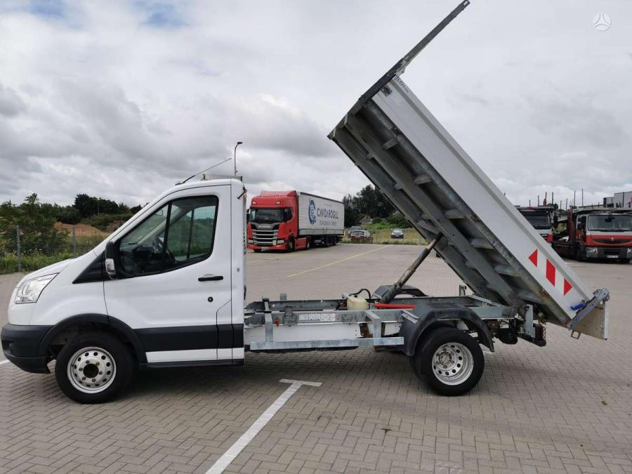 White Ford Transit 2015 in Taurage, with an engine capacity of 2.20 L and mileage of 125 thousand km for 12000 €, photo 6 on AUTOMOTO.COM.LV