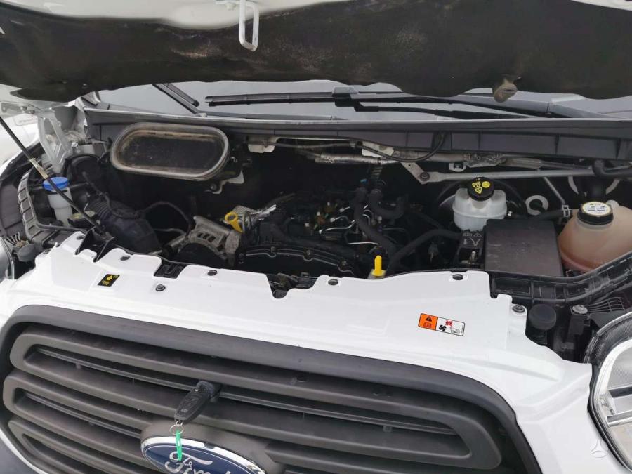 White Ford Transit 2015 in Taurage, with an engine capacity of 2.20 L and mileage of 125 thousand km for 12000 €, photo 10 on AUTOMOTO.COM.LV