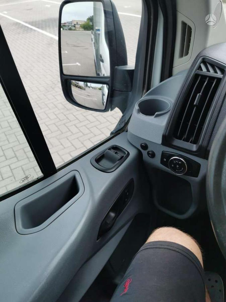 White Ford Transit 2015 in Taurage, with an engine capacity of 2.20 L and mileage of 125 thousand km for 12000 €, photo 11 on AUTOMOTO.COM.LV