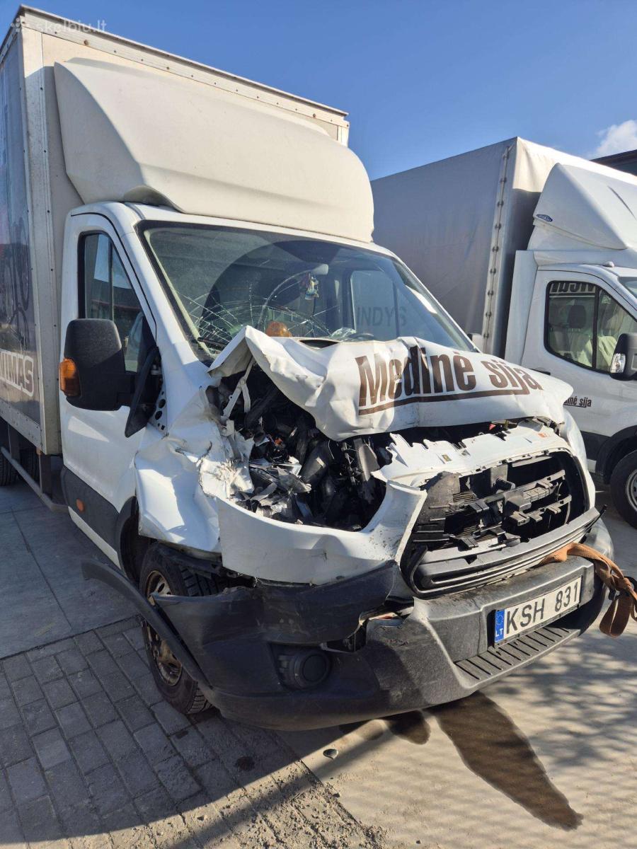 White Ford Transit 2015 in Alytus, with an engine capacity of 2.00 L and mileage of 230 thousand km for 499 €, photo 1 on AUTOMOTO.COM.LV