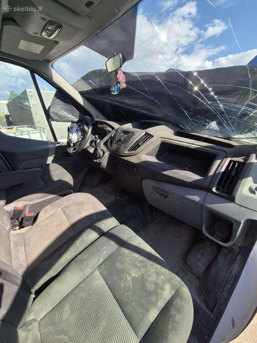 White Ford Transit 2015 in Alytus, with an engine capacity of 2.00 L and mileage of 230 thousand km for 499 €, photo 5 on AUTOMOTO.COM.LV