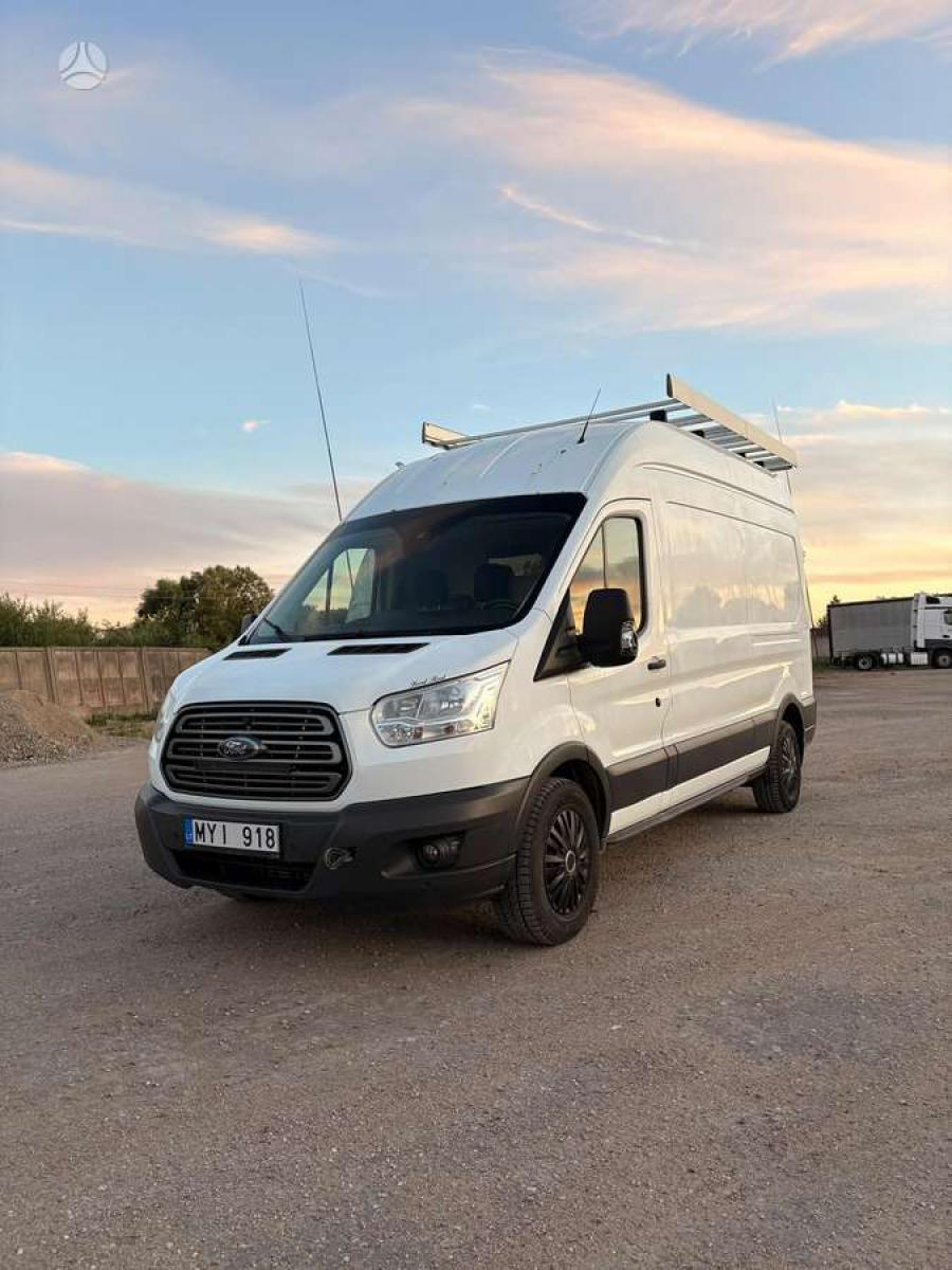 White Ford Transit 2015 in Siauliai, with an engine capacity of 2.20 L and mileage of 380 thousand km for 8950 €, photo 7 on AUTOMOTO.COM.LV