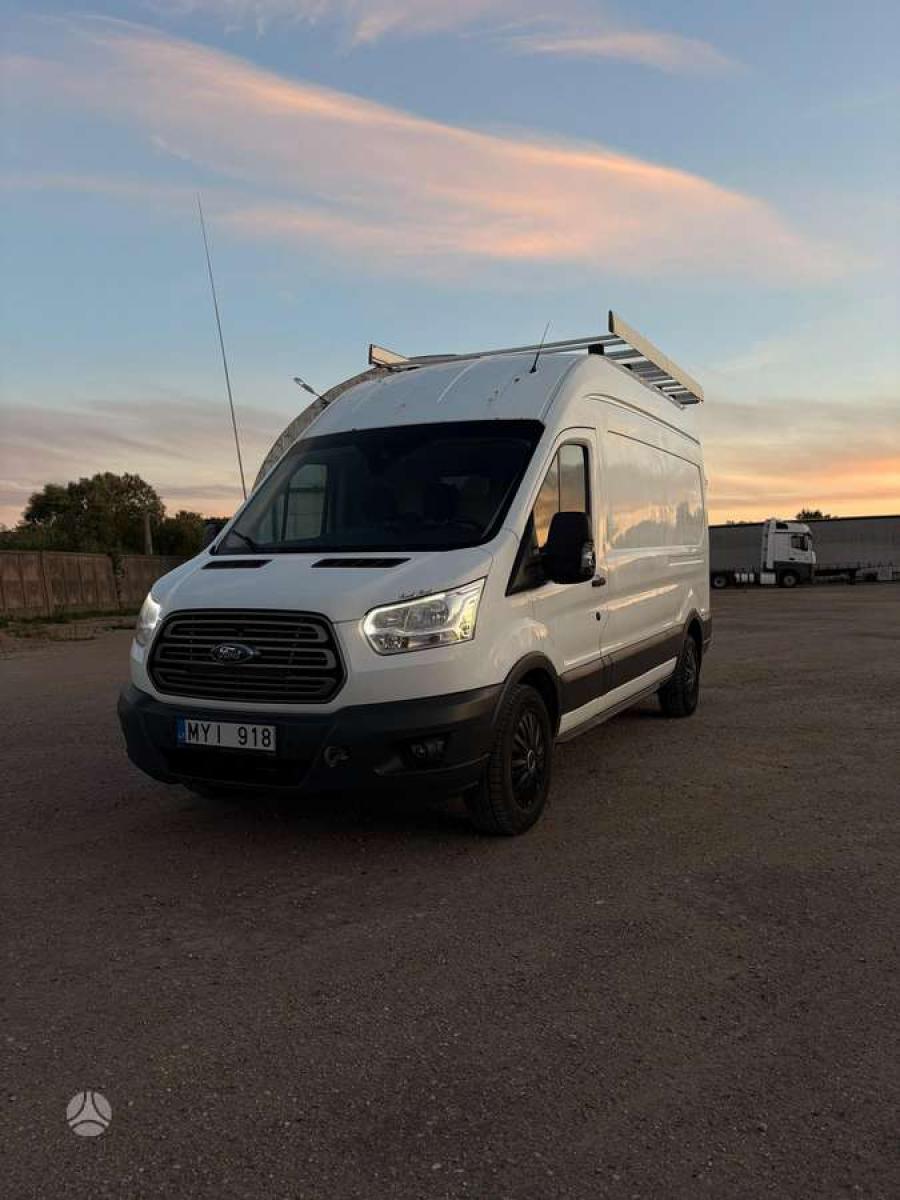 White Ford Transit 2015 in Siauliai, with an engine capacity of 2.20 L and mileage of 380 thousand km for 8950 €, photo 8 on AUTOMOTO.COM.LV