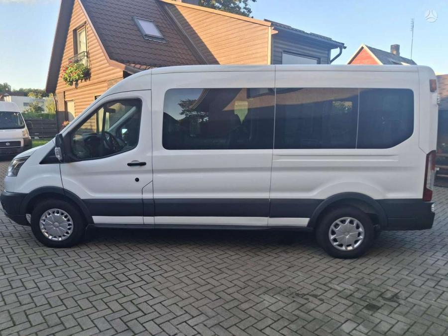 White Ford Transit 2015 in Jurbarkas, with an engine capacity of 2.20 L and mileage of 251 thousand km for 12300 €, photo 4 on AUTOMOTO.COM.LV