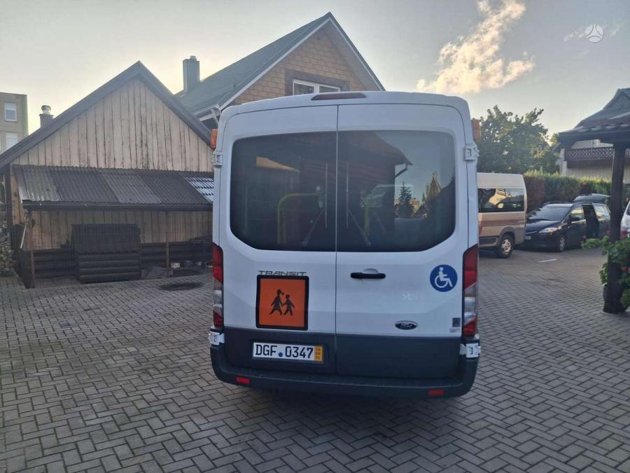 White Ford Transit 2015 in Jurbarkas, with an engine capacity of 2.20 L and mileage of 251 thousand km for 12300 €, photo 6 on AUTOMOTO.COM.LV
