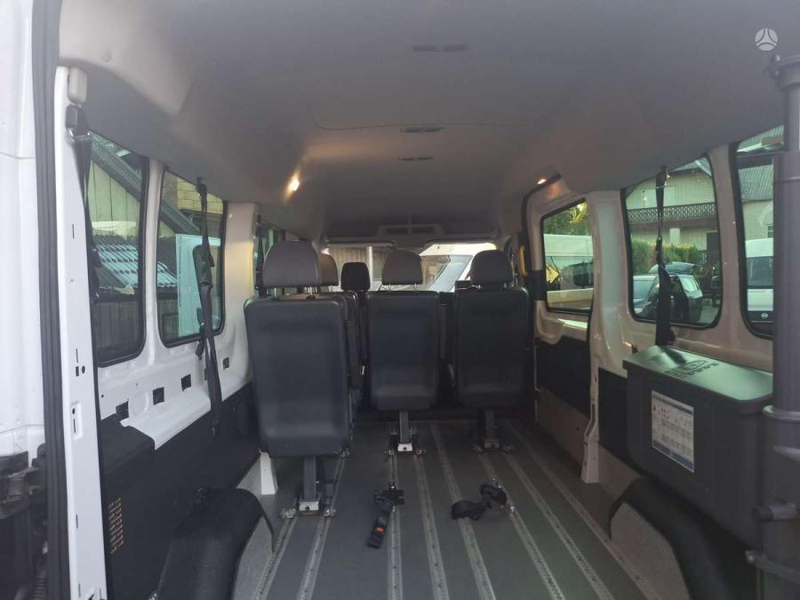 White Ford Transit 2015 in Jurbarkas, with an engine capacity of 2.20 L and mileage of 251 thousand km for 12300 €, photo 10 on AUTOMOTO.COM.LV