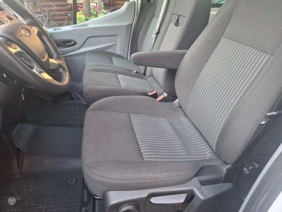 White Ford Transit 2015 in Jurbarkas, with an engine capacity of 2.20 L and mileage of 251 thousand km for 12300 €, photo 23 on AUTOMOTO.COM.LV